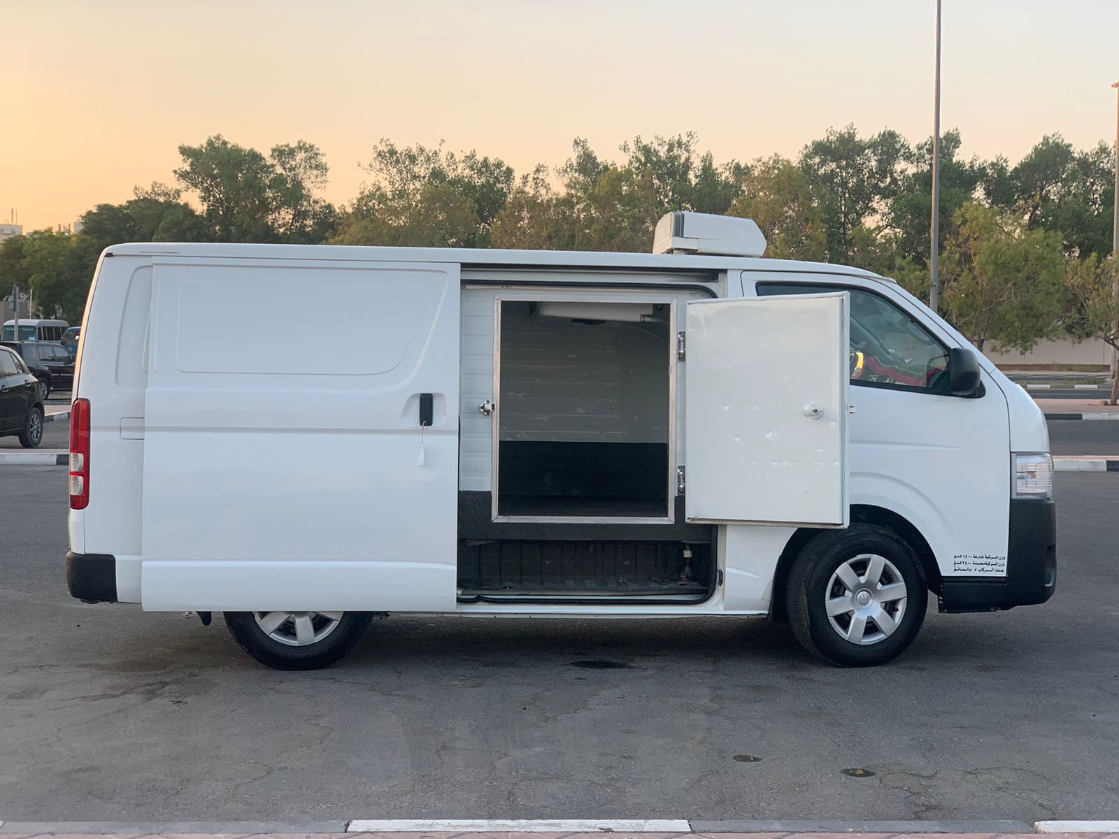 Chiller Van for Meat & Seafood Delivery UAE | Keep It Fresh